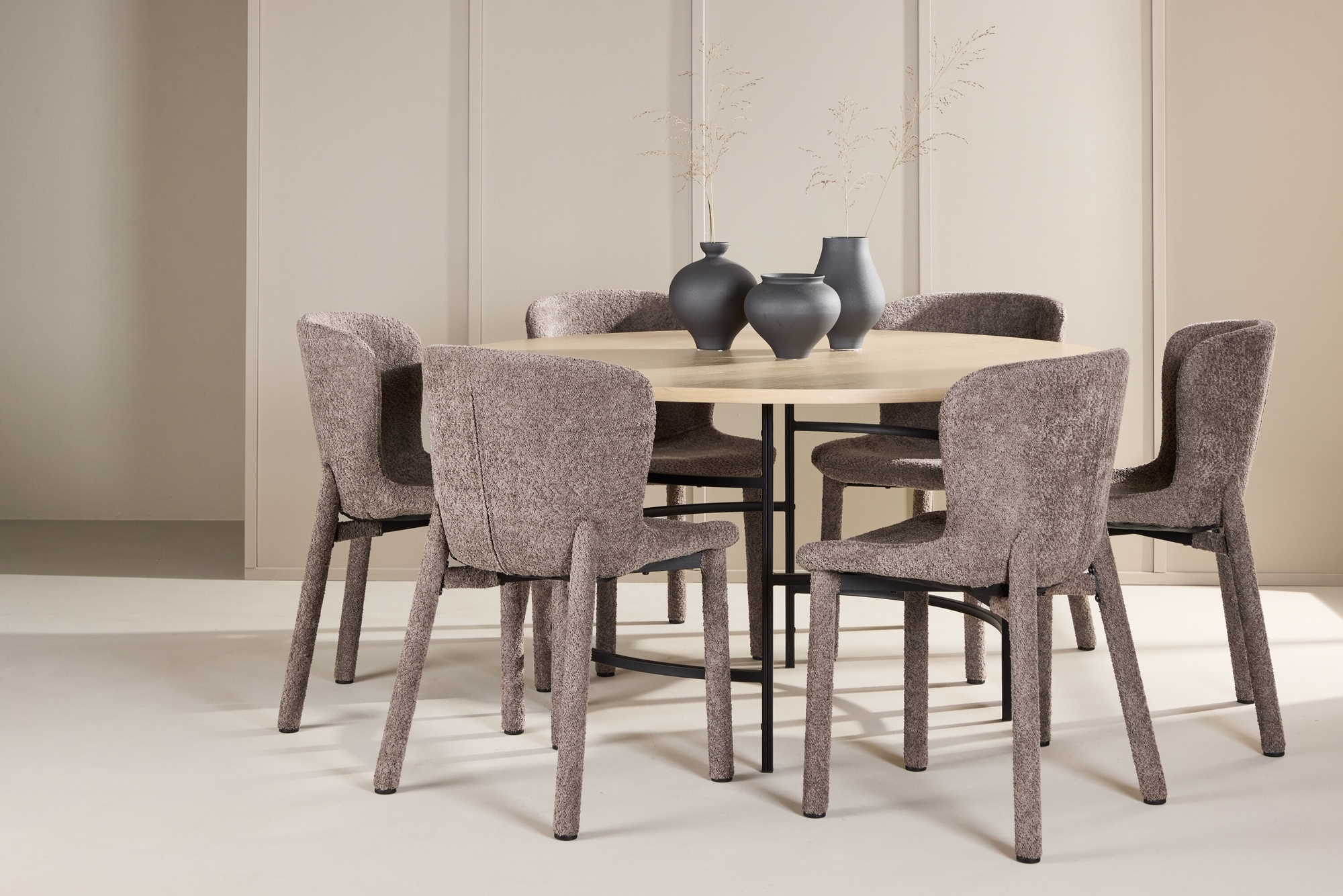 Spisebord Copenhagen med 6 Astoria stoler - Brun/sort/hvitkalket ...